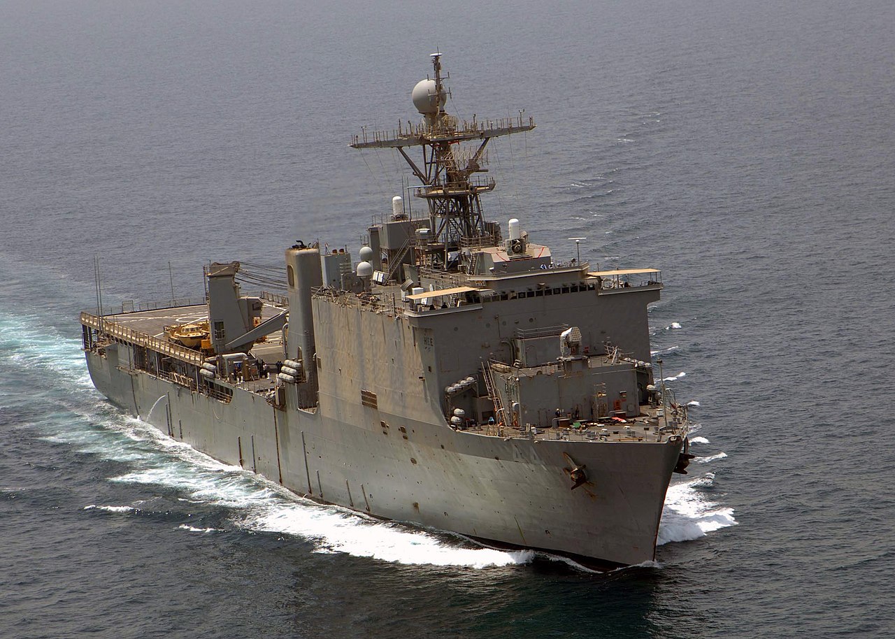 American assault ship arrives in the UK
